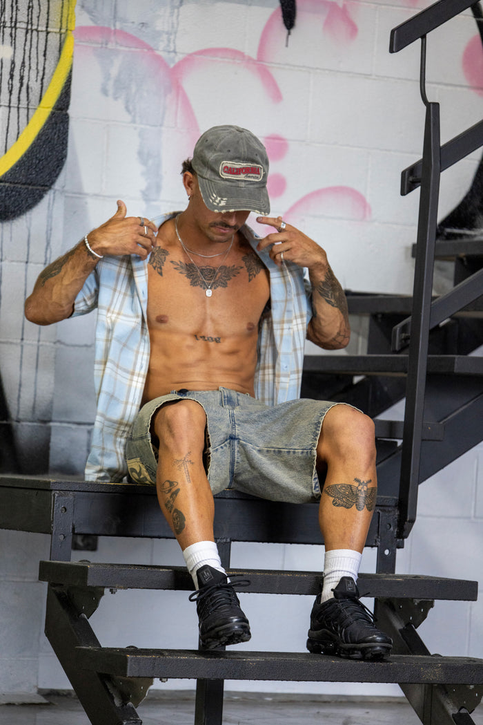 URBAN SALT – Zero Regrets